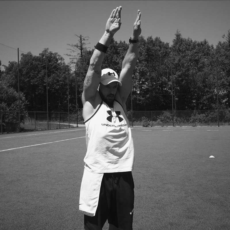 Circumduction avant des bras tendus - Nolan Coach Sportif